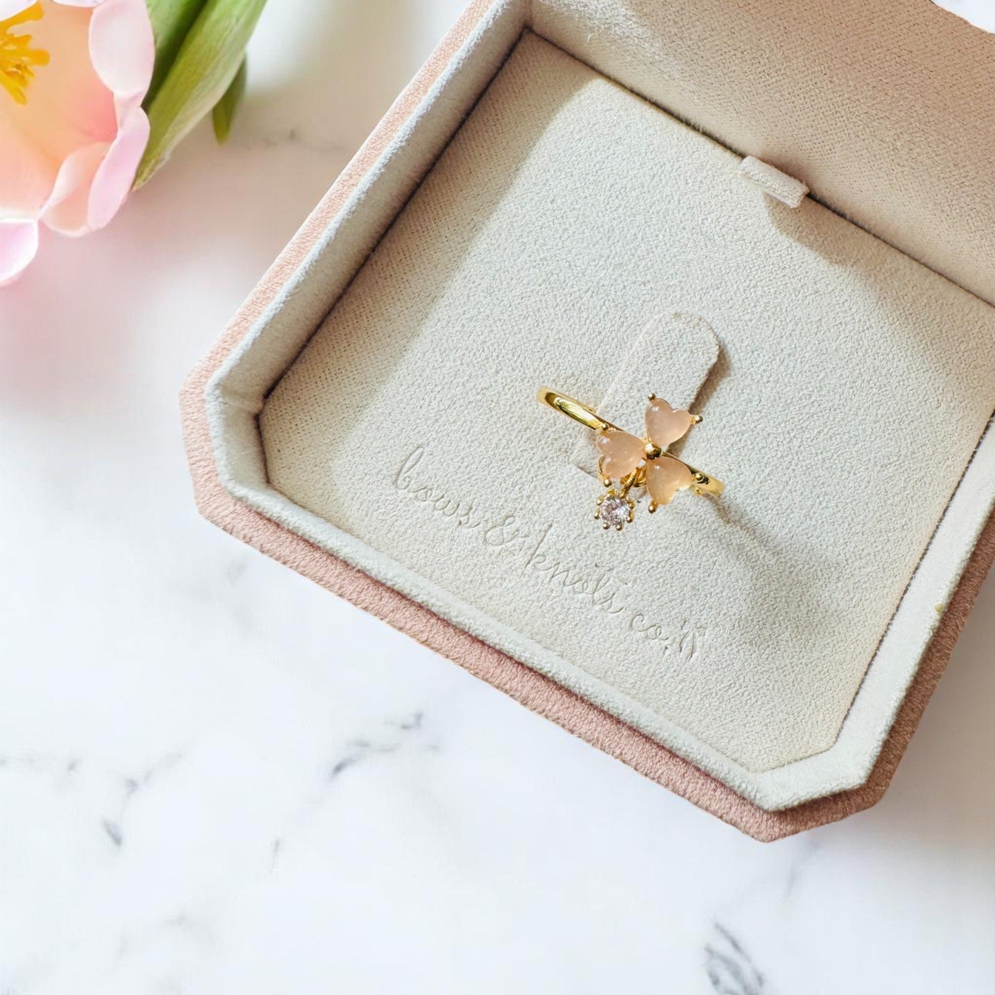 Blushing Clover Ring - 18k gold plated – Bows and Knots Co.