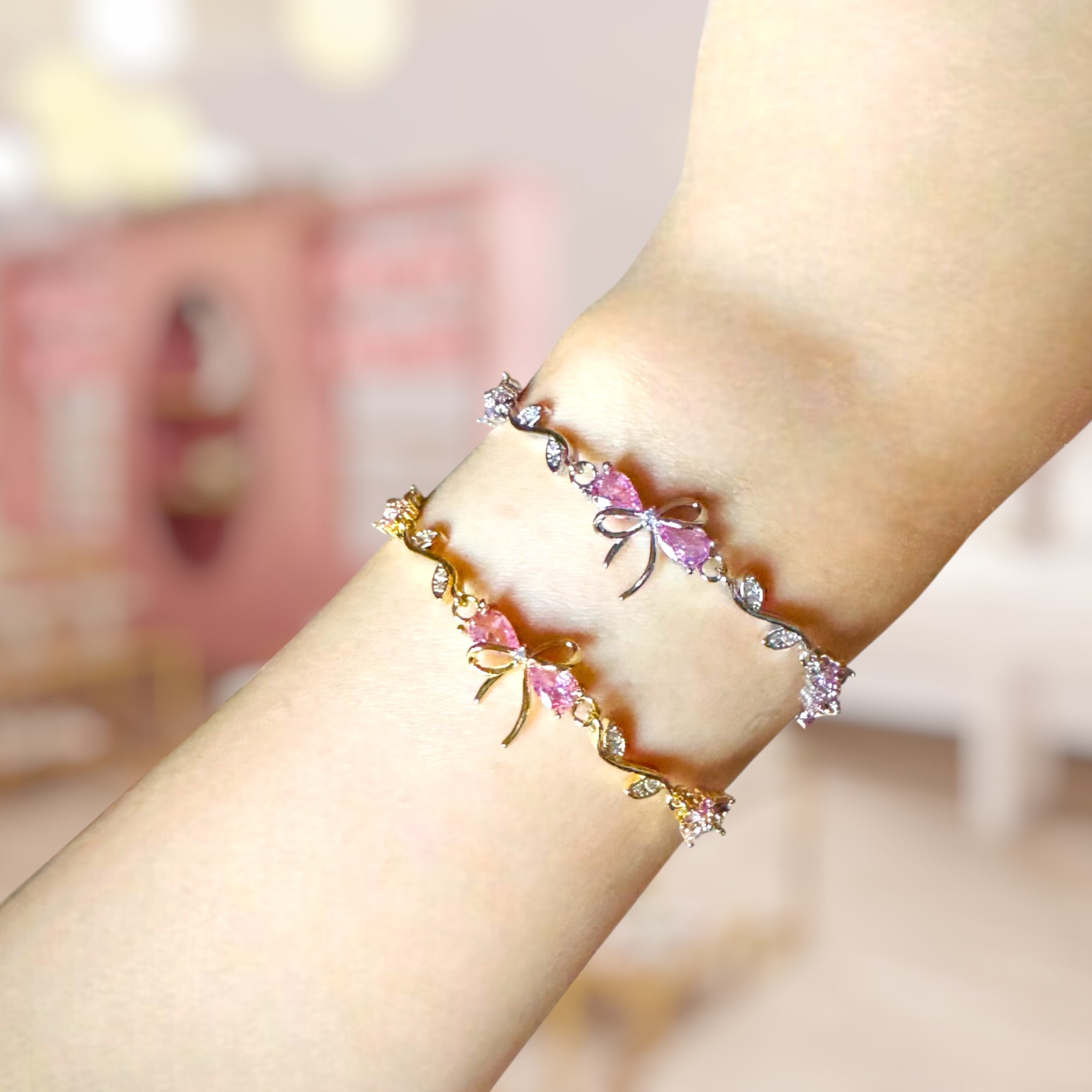 Petal Bow Bracelet - 18k gold plated – Bows and Knots Co.
